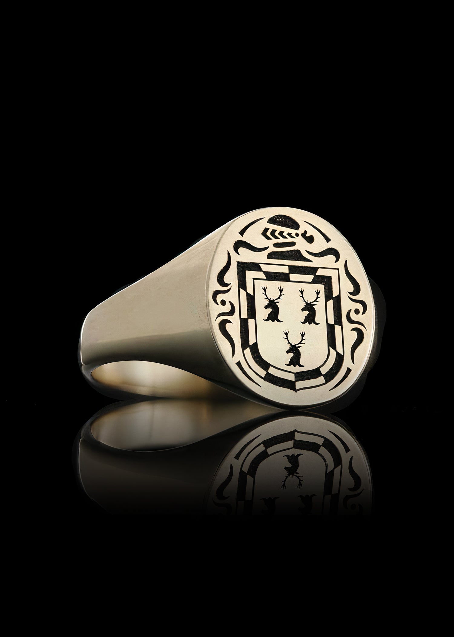 Knight Crest Ring Oval – Heraldic Jewelry